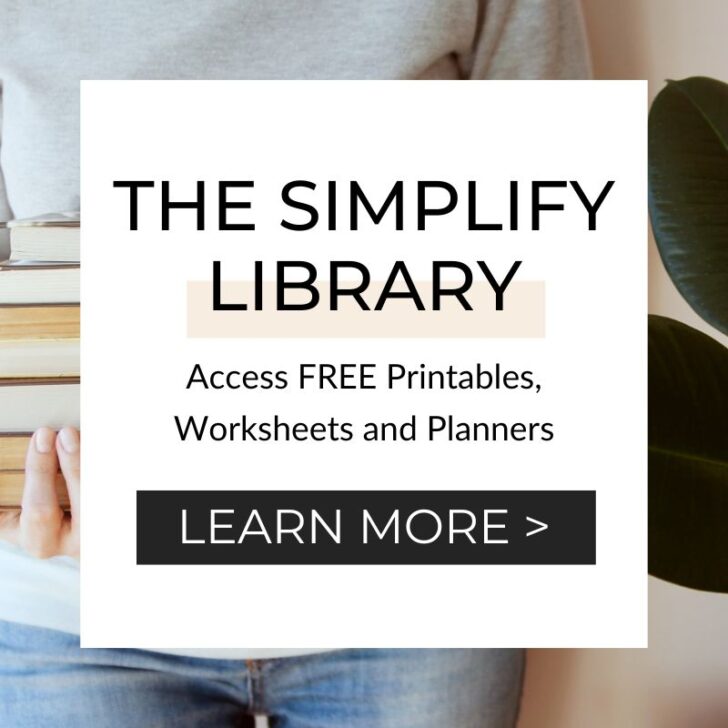 Monthly Checklist to Simplify Your Life (+ Free Printable)